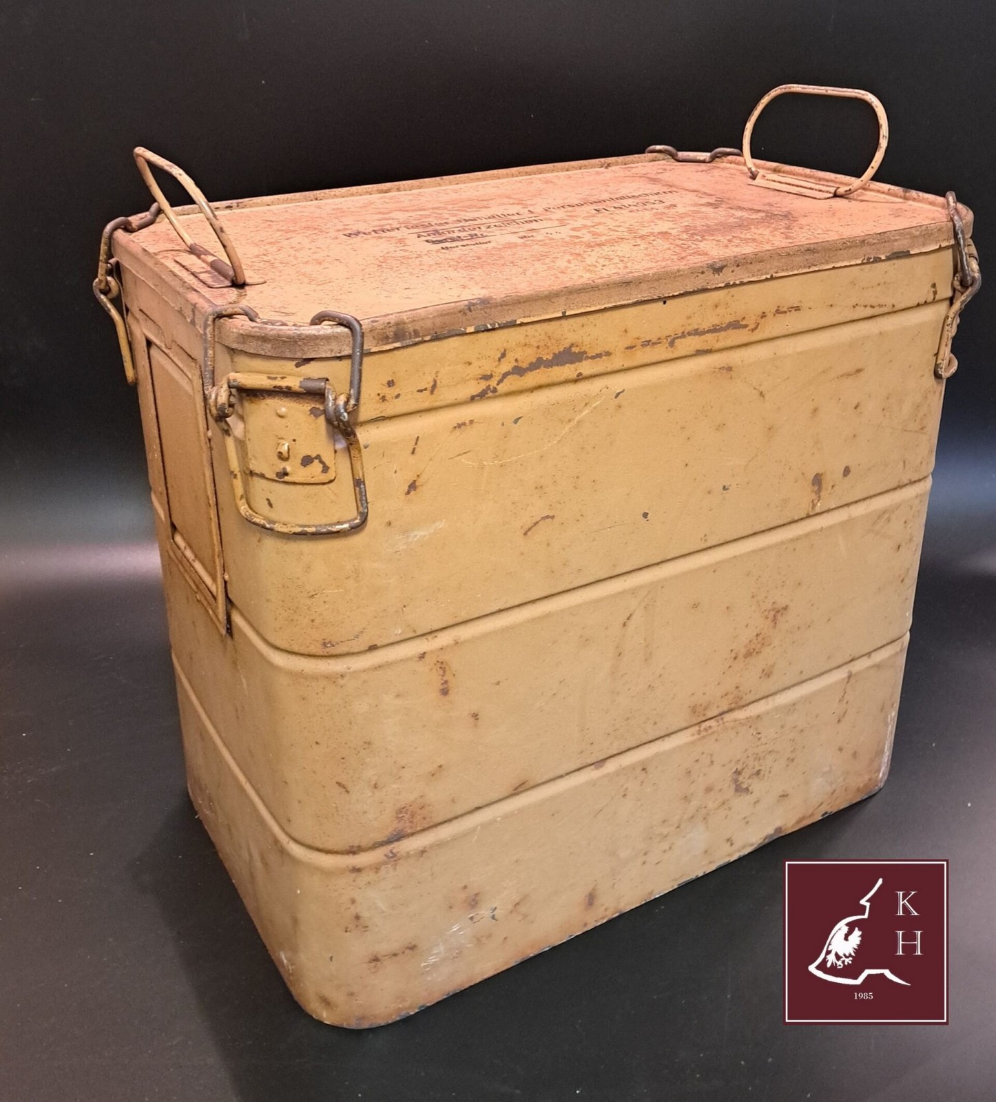 PARACHUTE CANISTER WITH AFRIKA CAMO PAINT - Karl Häuser