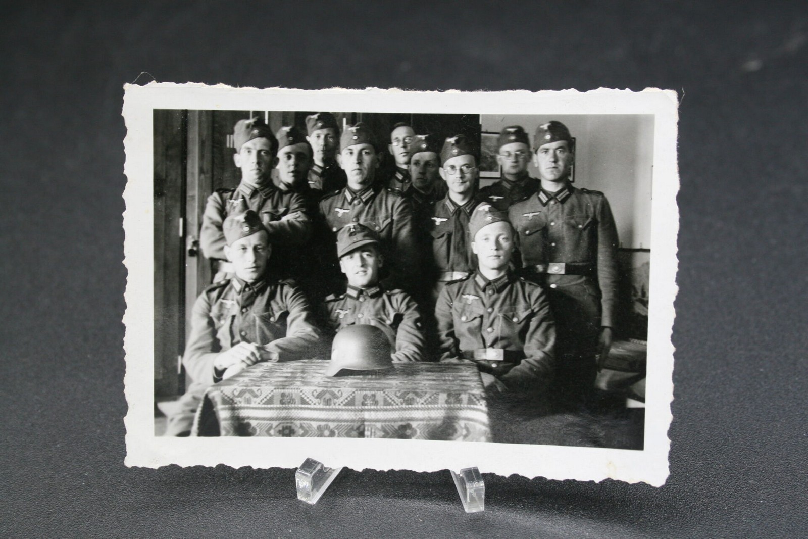 German Soldiers Group photo - mit Stahlhelm - Karl Häuser