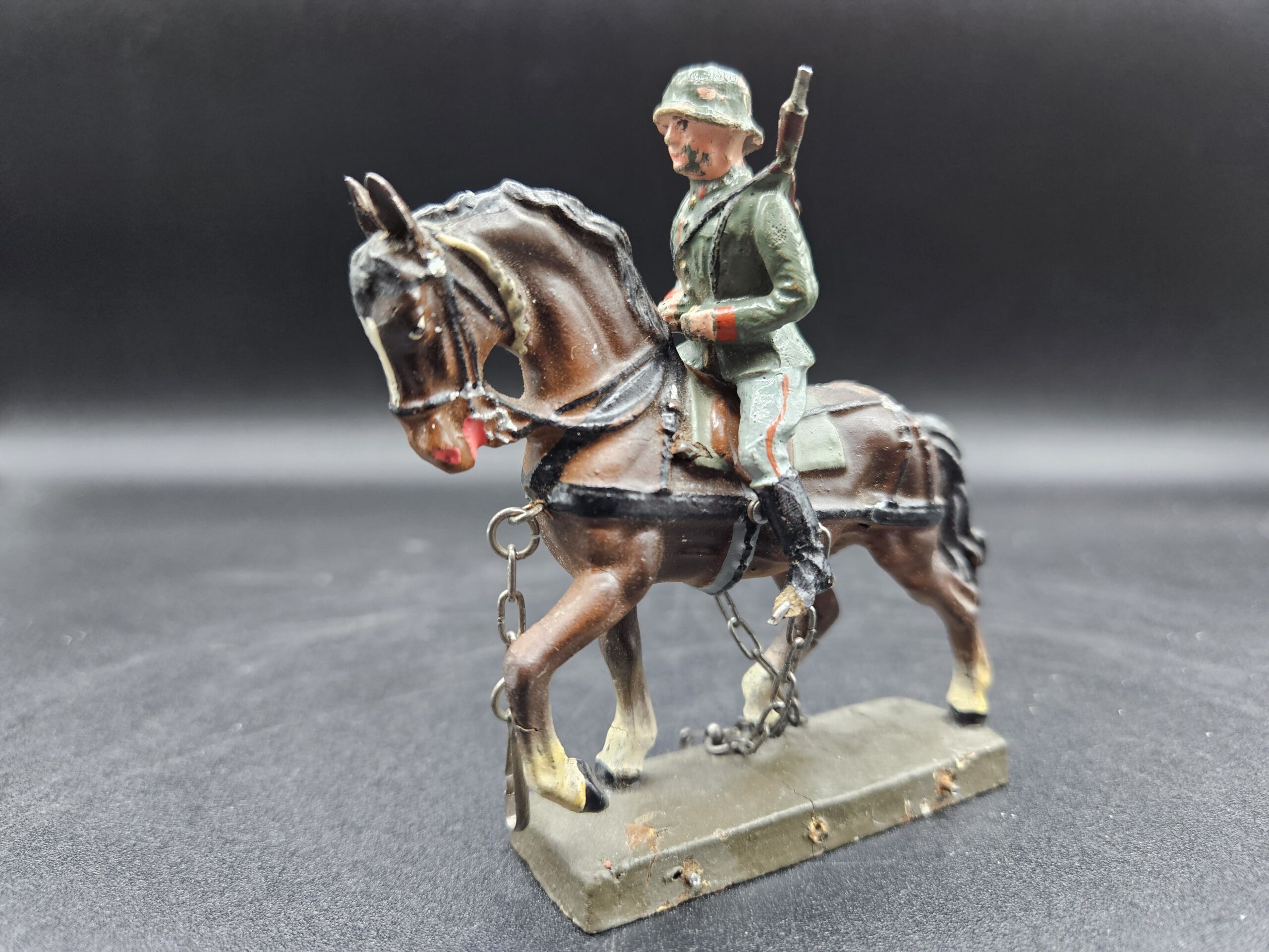 Lineol - Heer Reiter mit Karabiner auf Artillerie pferd - Karl Häuser